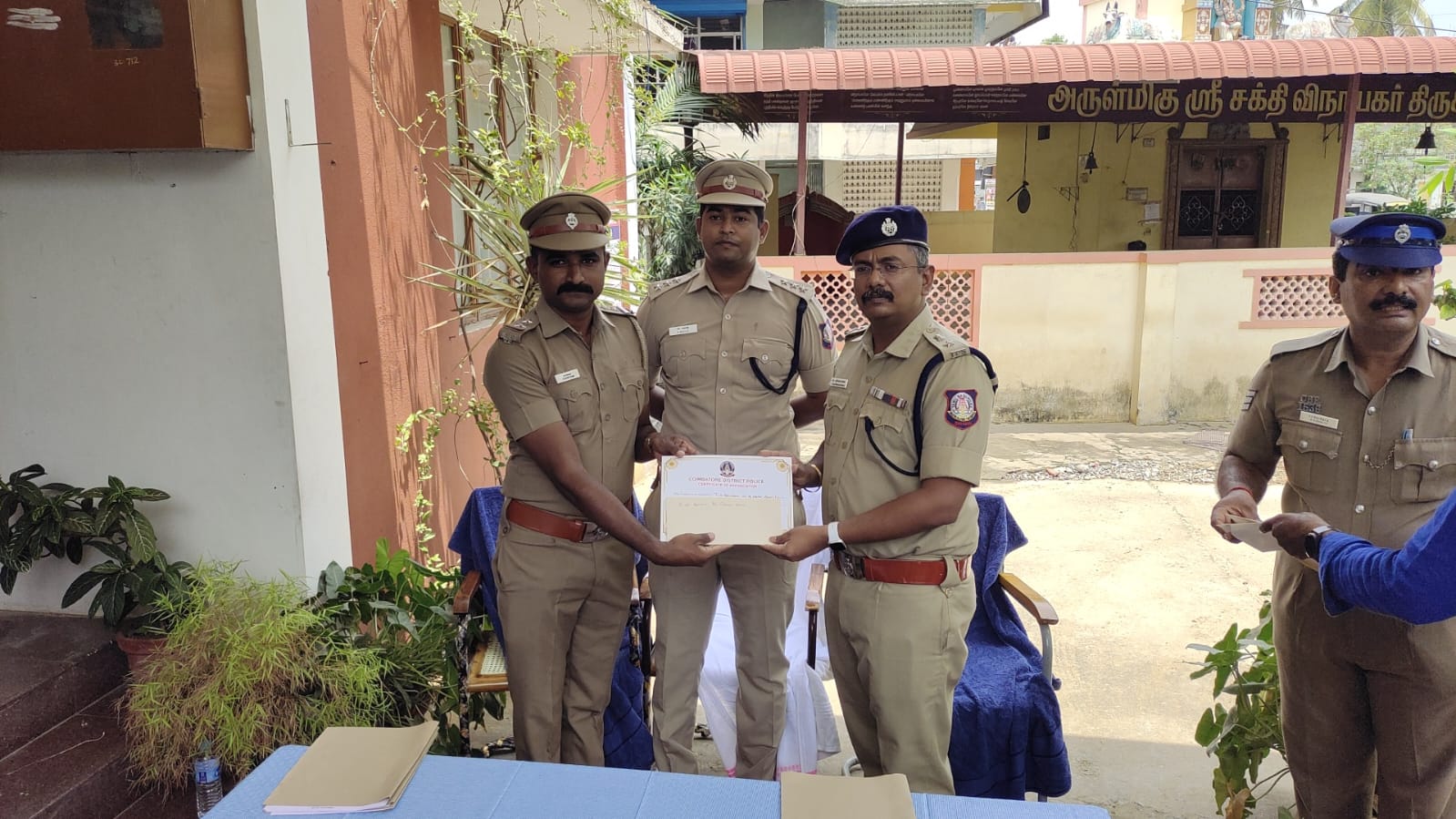 அன்னூர் காவல் நிலைய பகுதியில் வீடு புகுந்து திருடிய வழக்கில் ...